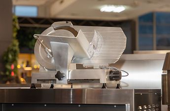 How to Use a Bizerba Slicer | Parts Town