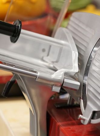 How to Sharpen a Bizerba Slicer Blade | Parts Town