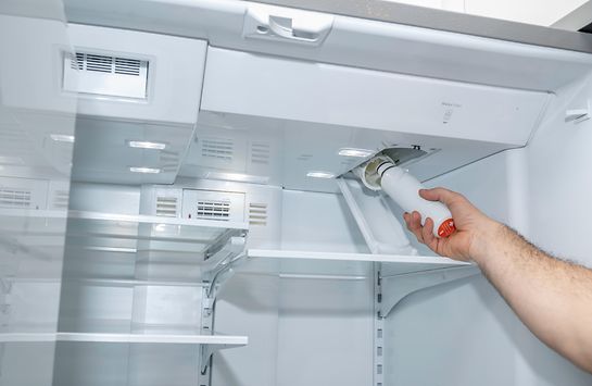 How to Replace a Whirlpool Refrigerator Water Filter | Parts Town