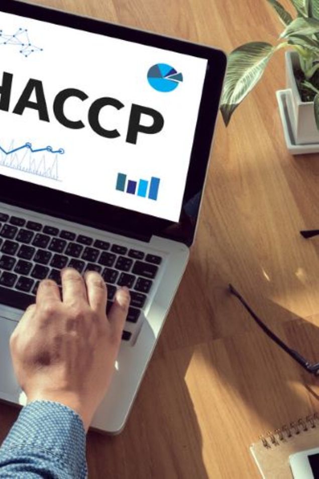 5 Most Common Training & Certification Requirements for Kitchen Staff ...