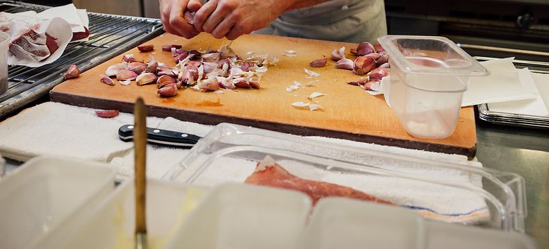 What is the Correct Way to Clean and Sanitize a Prep Table? | Parts Town