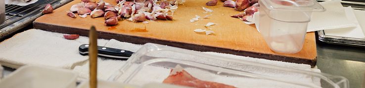 What is the Correct Way to Clean and Sanitize a Prep Table? | Parts Town