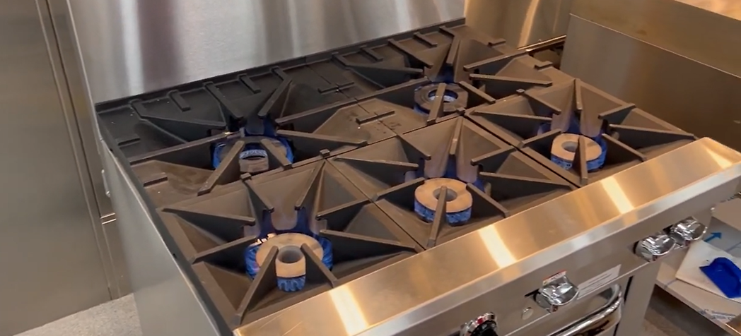 How to Light the Oven & Burner Pilots on a Southbend S Series Range ...